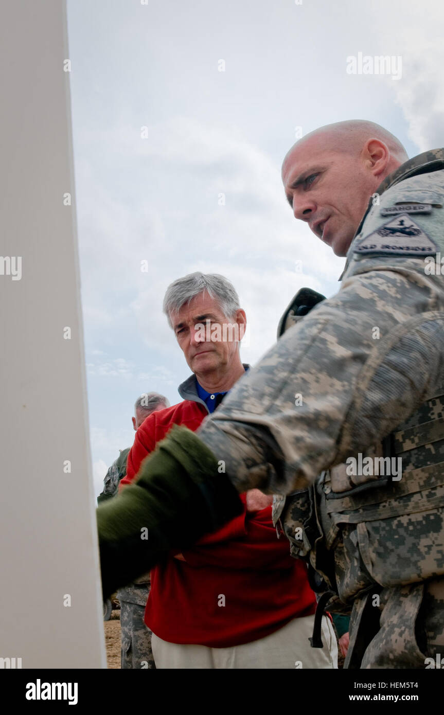 Col. Daniel Pinnell, commander of 2nd Heavy Brigade Combat Team, 1st ...