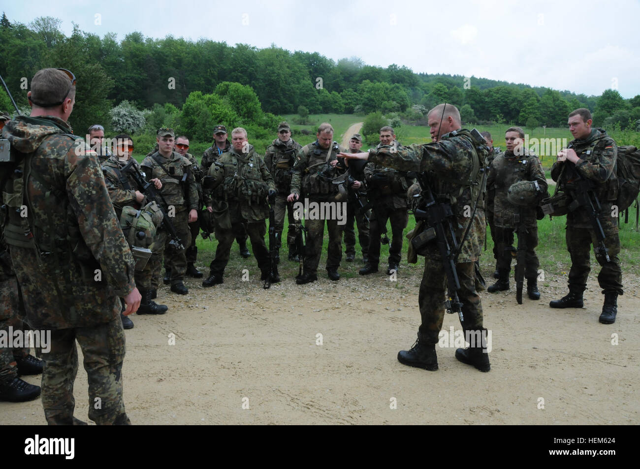 German Master Sgt. Gerald Hinz, 2nd Company, 1st Battalion, 40th ...