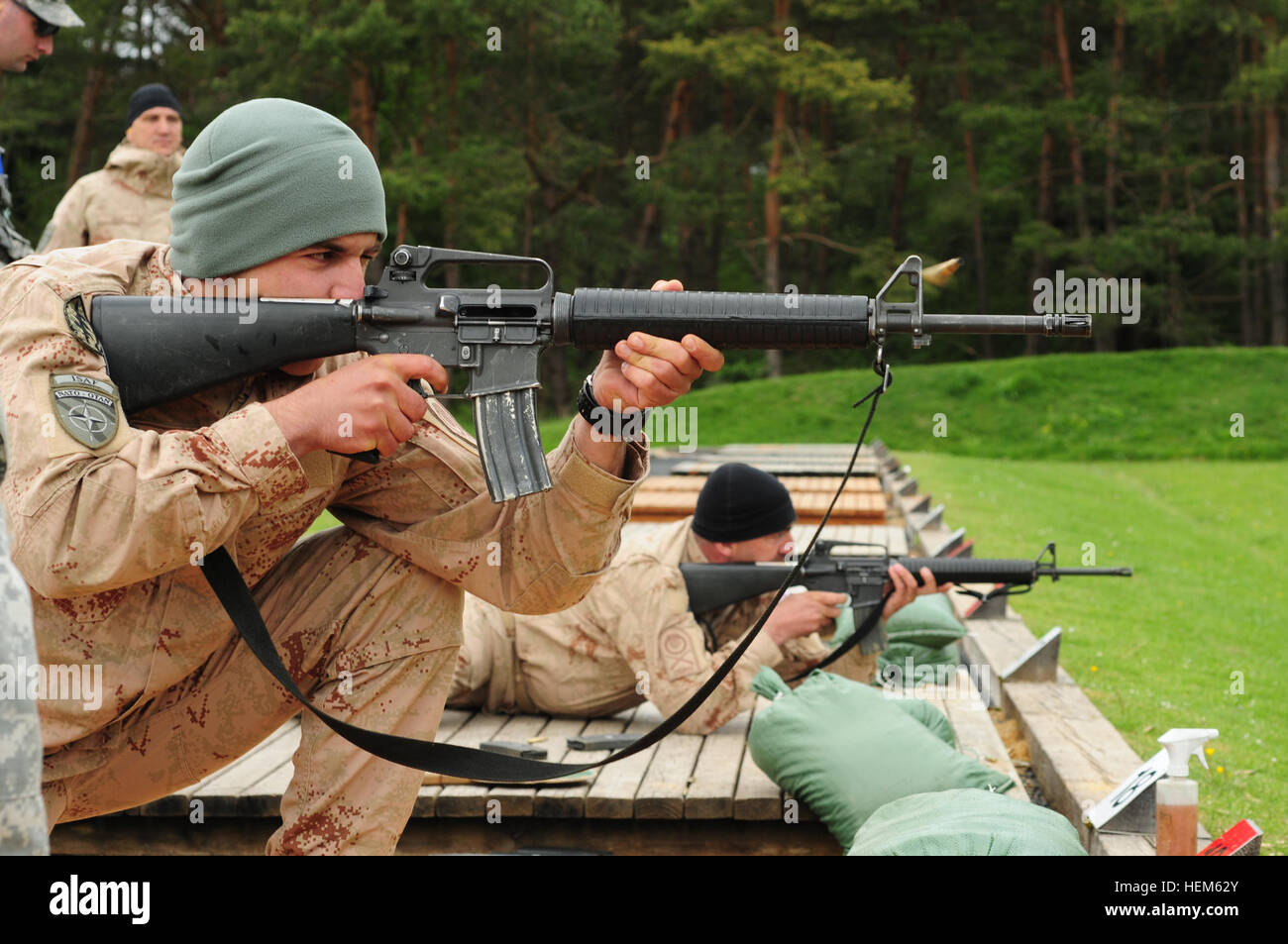 Croatian soldiers from Recon Company, Guard Motorized Brigade fire ...
