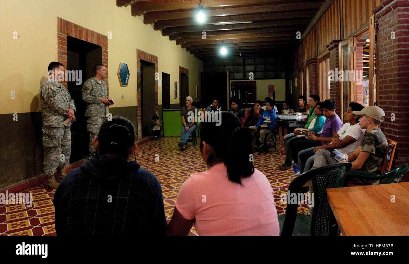 110th maneuver enhancement brigade hi-res stock photography and images ...