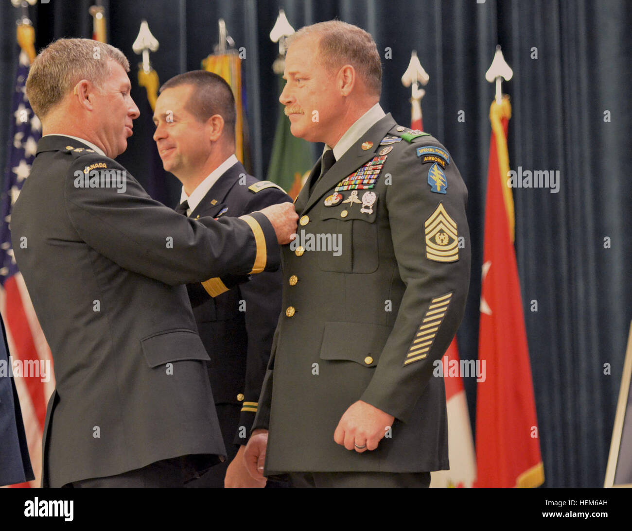 Lt. Gen. Stuart Beare, commander of the Canadian Expeditionary Force ...
