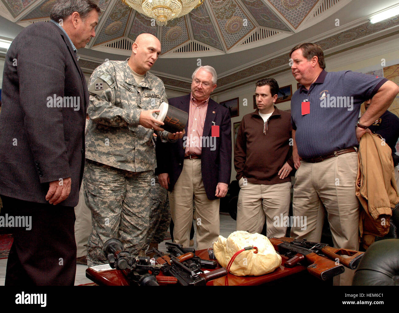 (From left) Rep. Duncan Hunter, R-Calif., Lt. Gen. Ray Odierno ...
