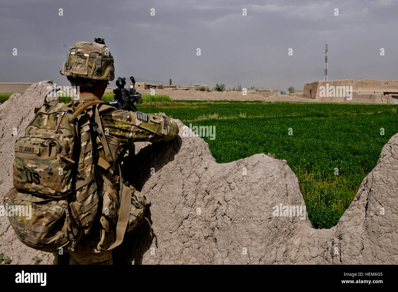 U.S. Army Spc. Kellam Tougias, a gunner with 3rd Platoon, Dog Company ...