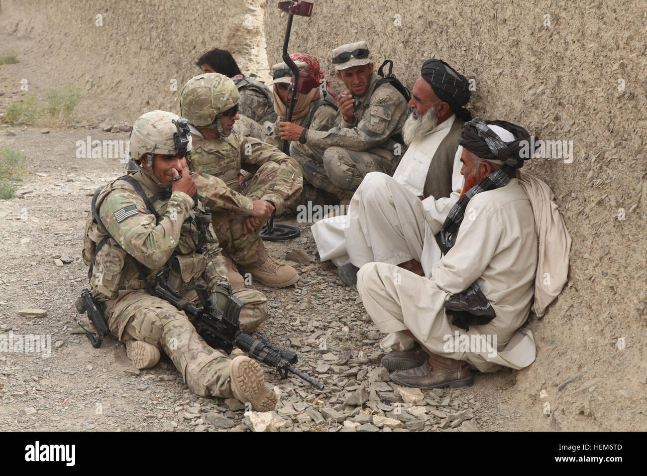 Afghan Border Policemen and Task Force Viper's Multi-Functional Team ...