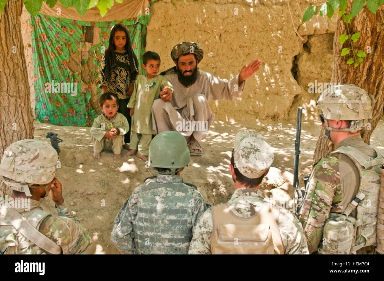 787th explosive ordnance disposal battalion hi-res stock photography ...
