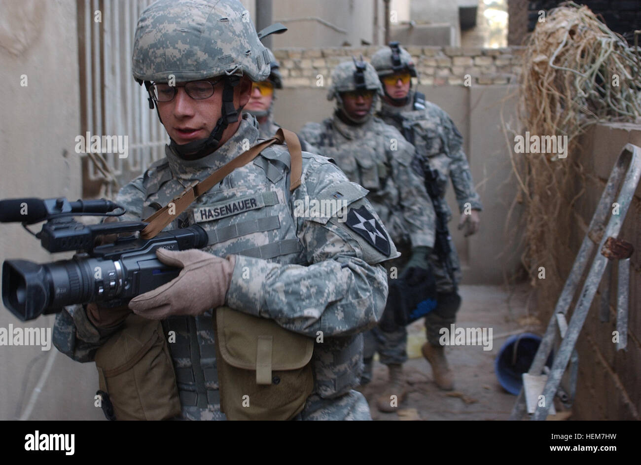 Army soldiers alpha company hi-res stock photography and images - Alamy