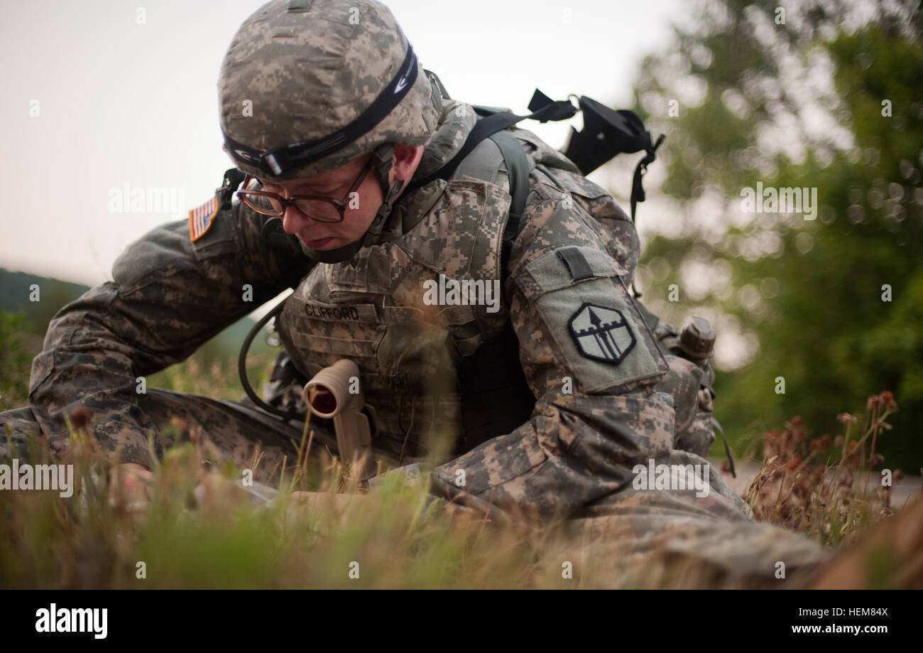 301st maneuver enhancement brigade hi-res stock photography and images ...