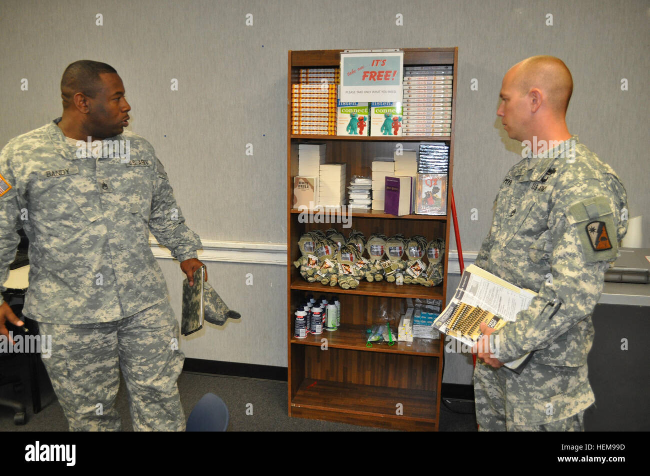 13 combat sustainment support battalion hi-res stock photography and ...