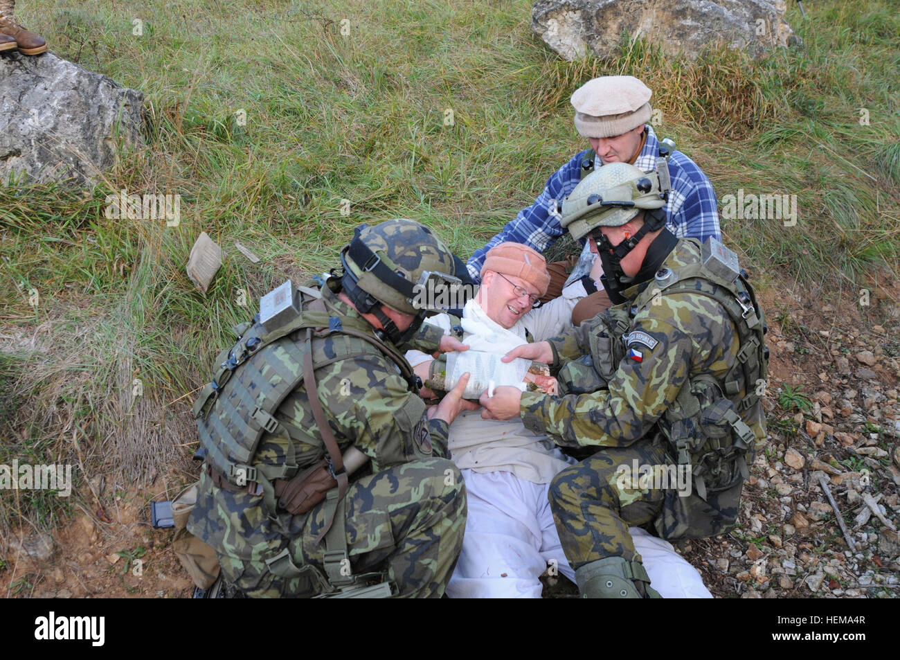 Military medical team provides hi-res stock photography and images - Alamy