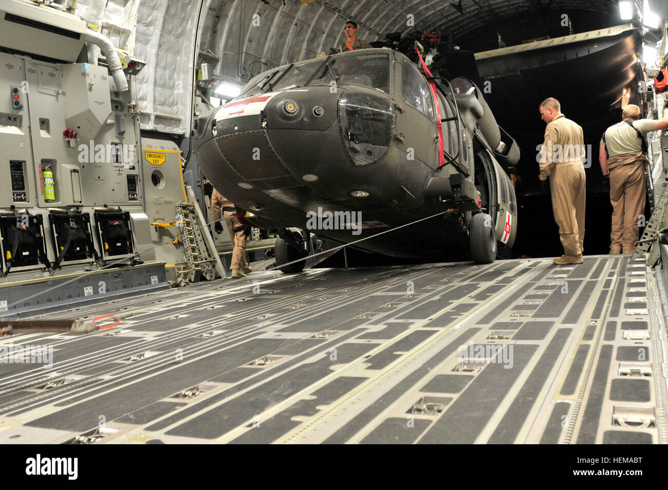 Soldiers from 209th Aviation Support Battalion, 25th Combat Aviation ...