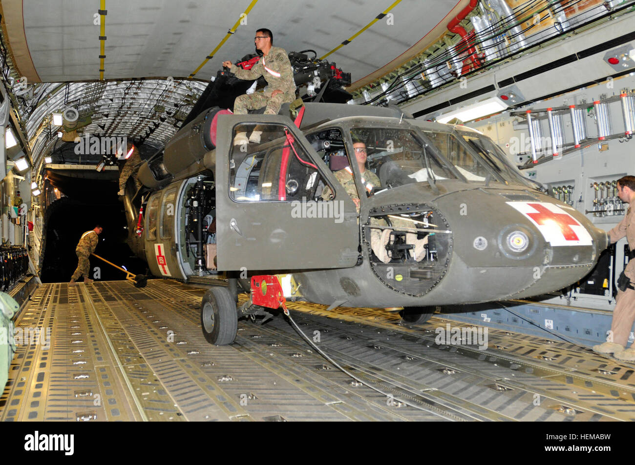 Soldiers from 209th Aviation Support Battalion, 25th Combat Aviation ...