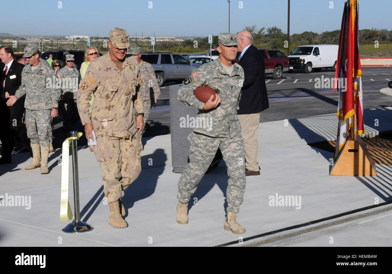 Brig. Gen. Dean Milner, deputy commanding general (Canada), III Corps ...