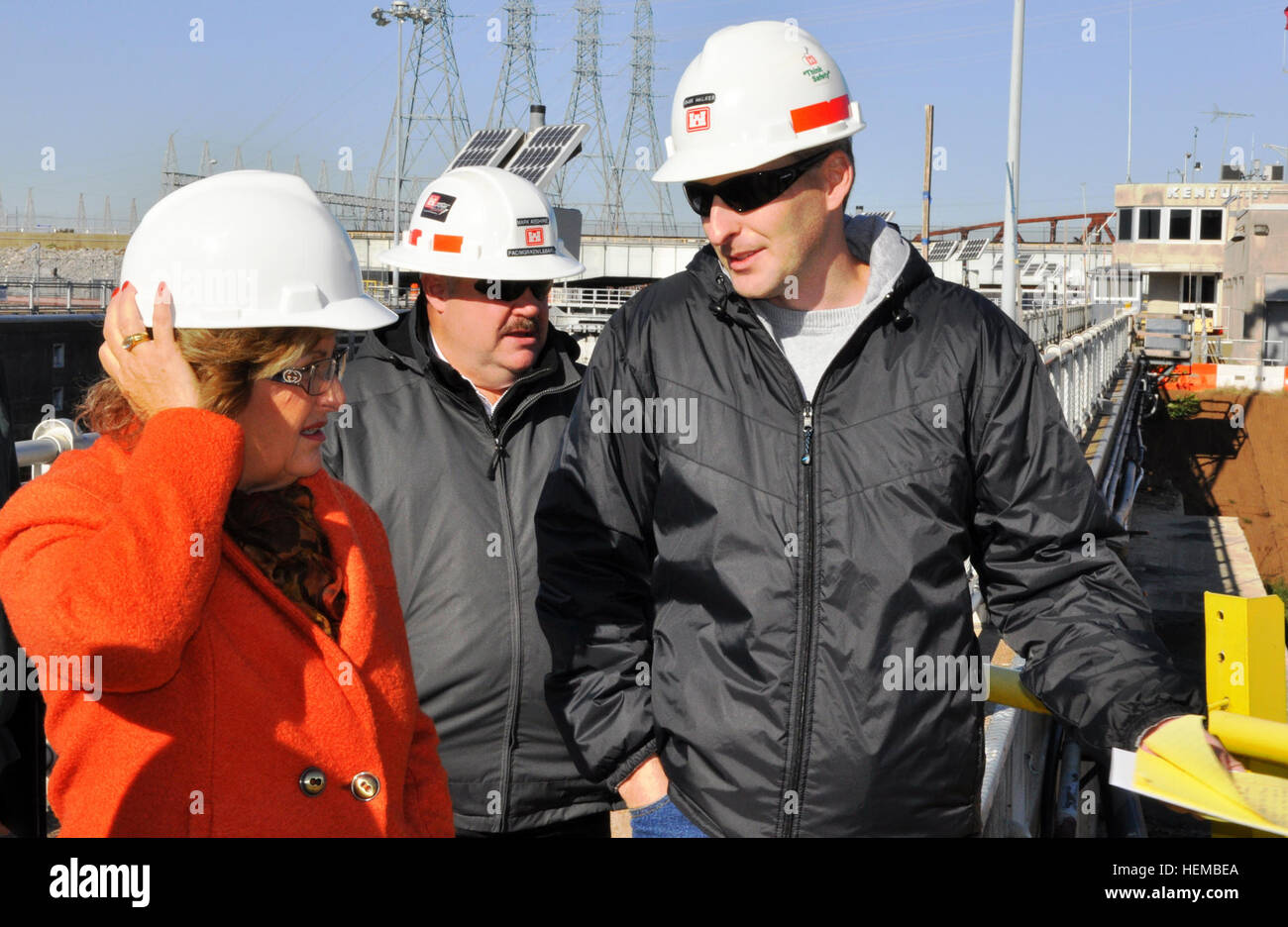 Adam Walker (Right), U.S. Army Corps of Engineers Nashville District ...