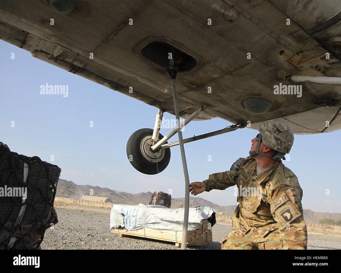 Sling loads in supplies hi-res stock photography and images - Alamy