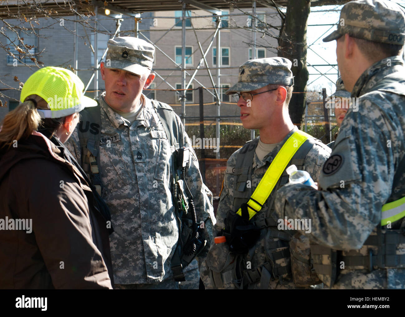 Army National Guardsmen with Bravo Troop, 2nd Squadron, 101st Cavalry ...