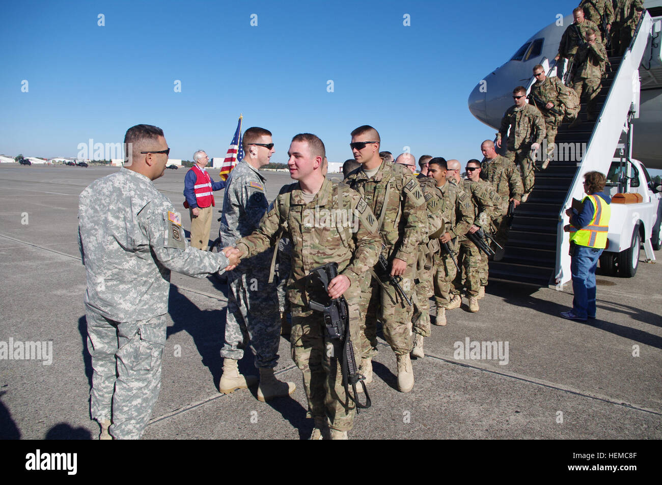 U.S. Army soldiers from 1-64th Armor, 2nd Brigade Combat Team, Third ...