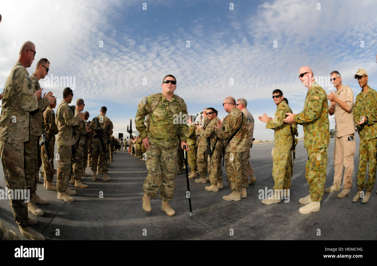 Military arrival process hi-res stock photography and images - Alamy
