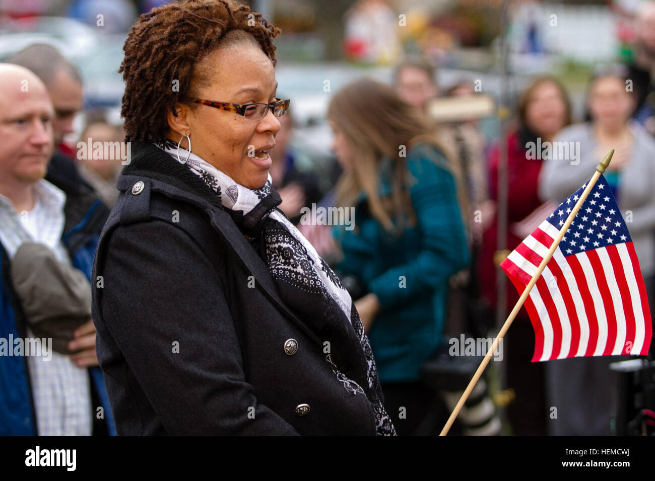 Department of the Army civilian Sheila Jones sings the national anthem ...