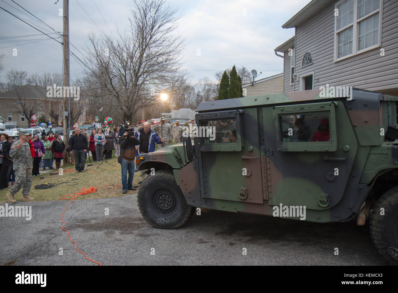 People humvee military hi-res stock photography and images - Alamy