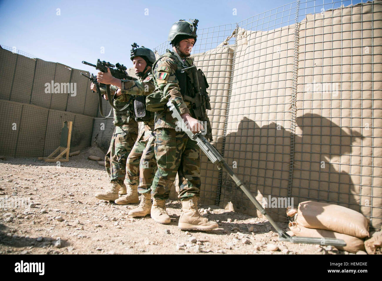 Detecting improvised explosive devices hi-res stock photography and ...