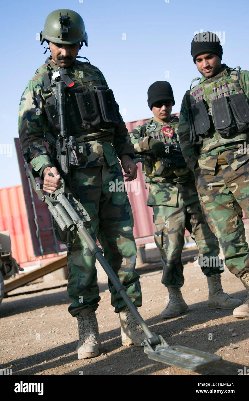Afghan Commandos from 3rd Company, 7th Special Operations Kandak are ...