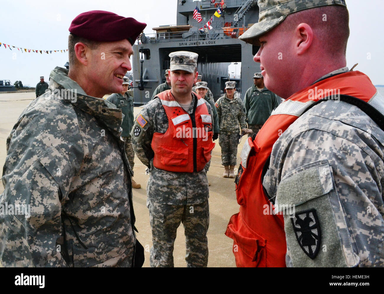 The commander of XVIII Airborne Corps visits soldiers from the 10th and ...