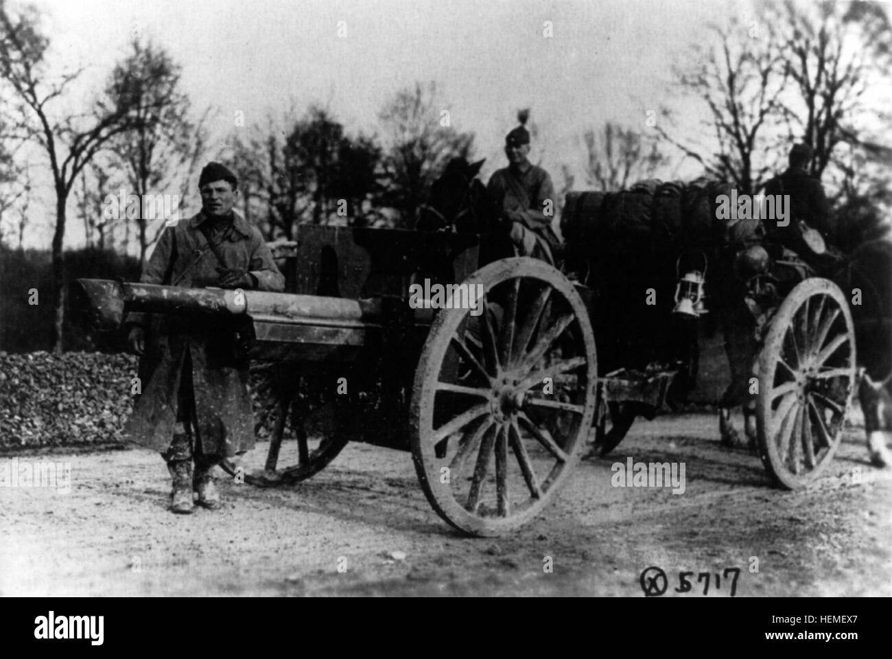 First U.S. Army gun fired in WWI cph.3b14479 Stock Photo - Alamy