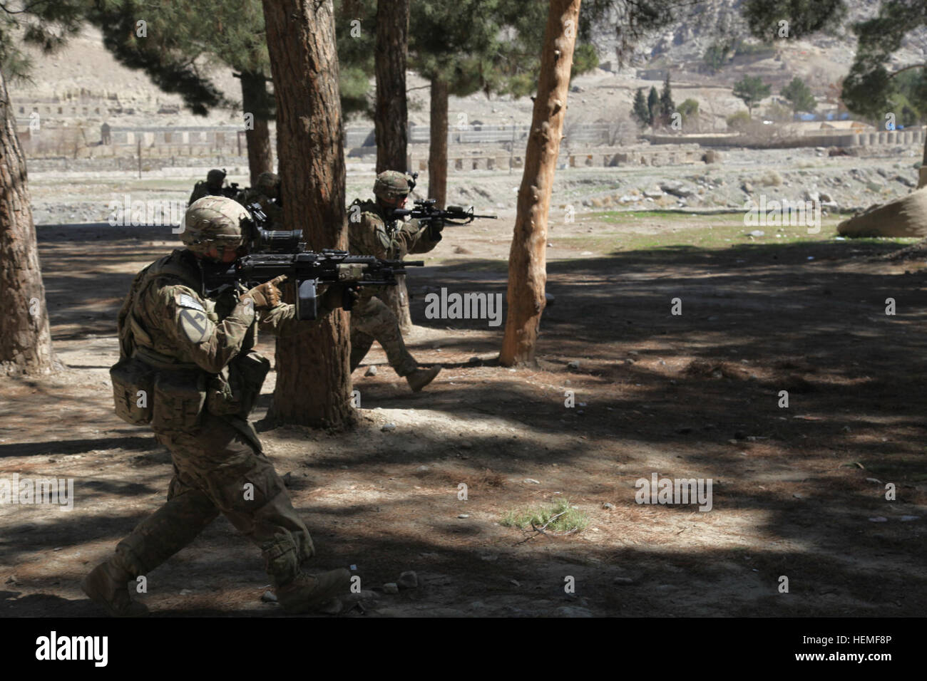 U.S. Army Soldiers serving with 2nd Battalion, 7th Cavalry Regiment ...