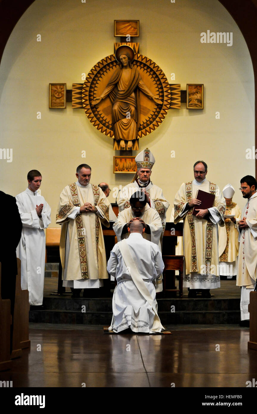 Anglican catholic rituals hi-res stock photography and images - Alamy
