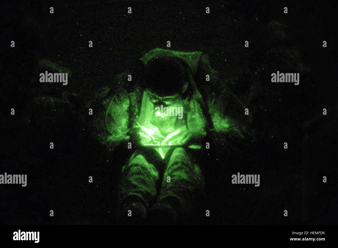 A soldier in W.Va. Army National Guard's 2/19th SFG Det. 1 training ...