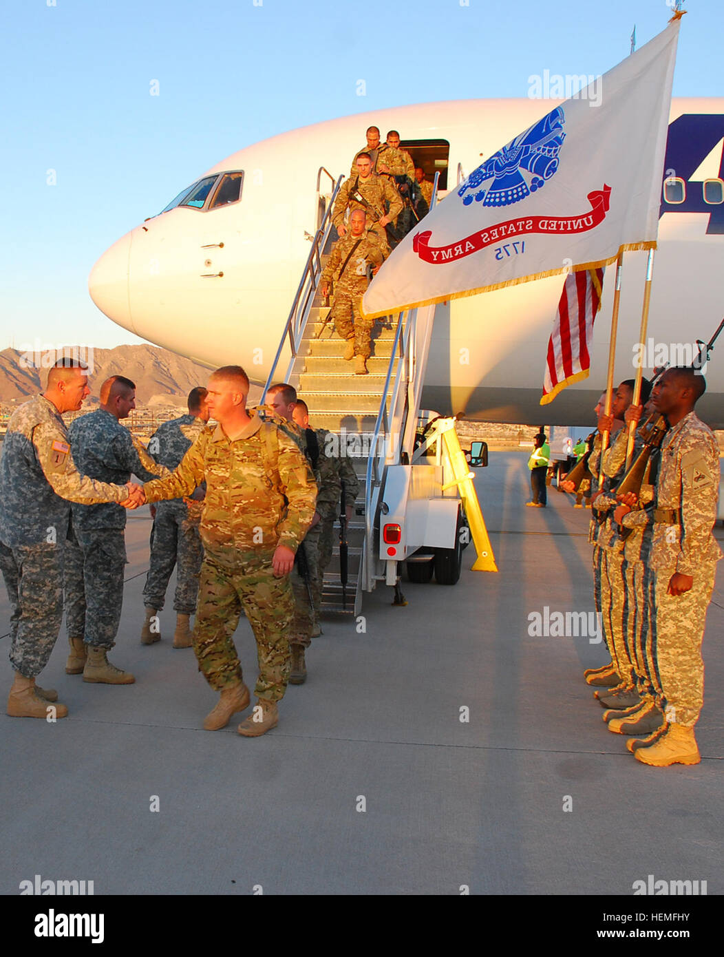 Families and friends of the soldiers from 2nd Battalion, 501st Aviation ...