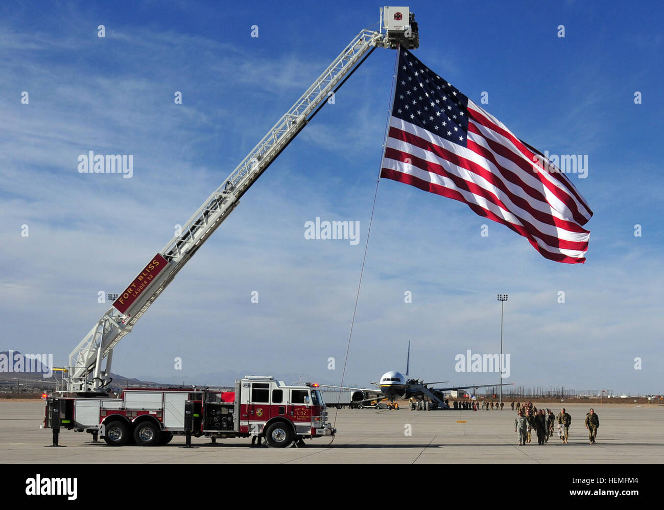 Families and friends of the soldiers from 2nd Battalion, 501st Aviation ...