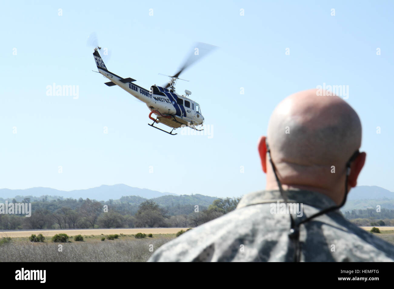 U s military helicopter drops water hi-res stock photography and images ...