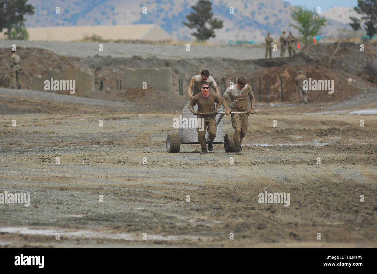 Man screaming mud hi-res stock photography and images - Alamy