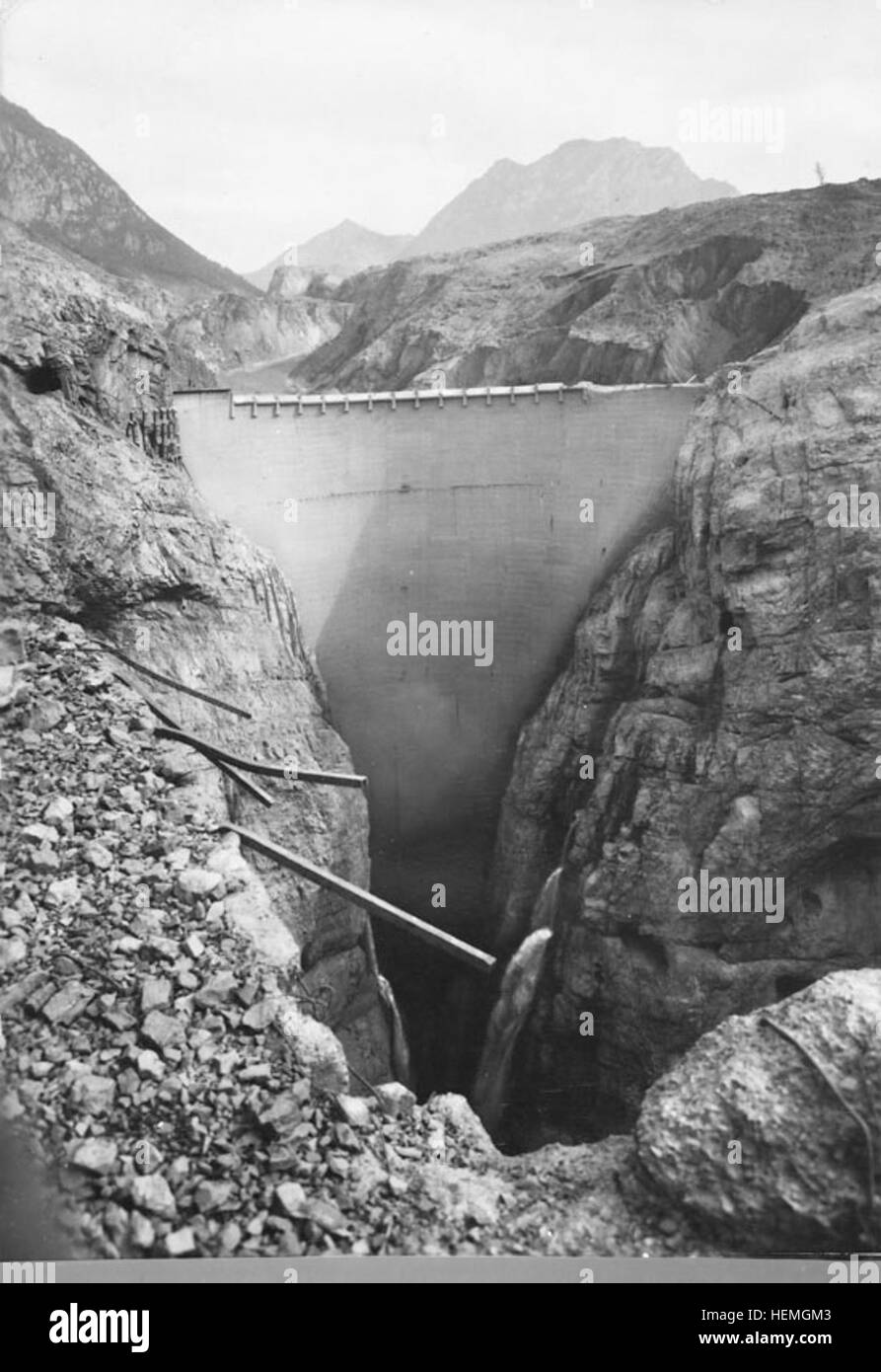 Vajont dam disaster hi-res stock photography and images - Alamy