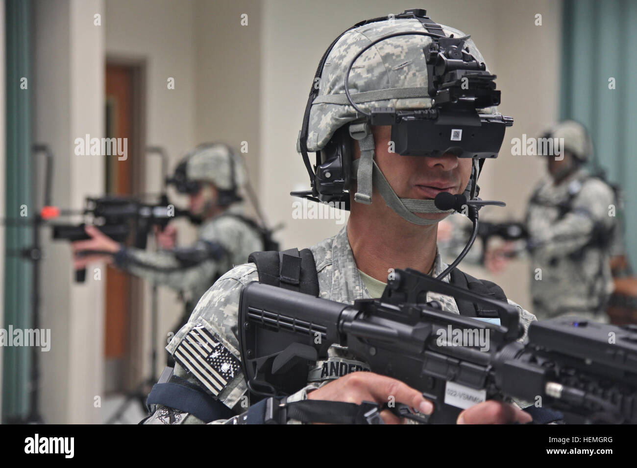 A group of U.S. Army Soldiers assigned to 4th Joint Communication ...