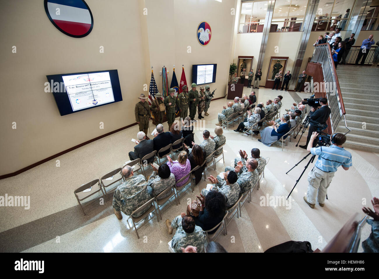 U.S. Army Reserve Command Soldiers, dressed in period uniforms ...