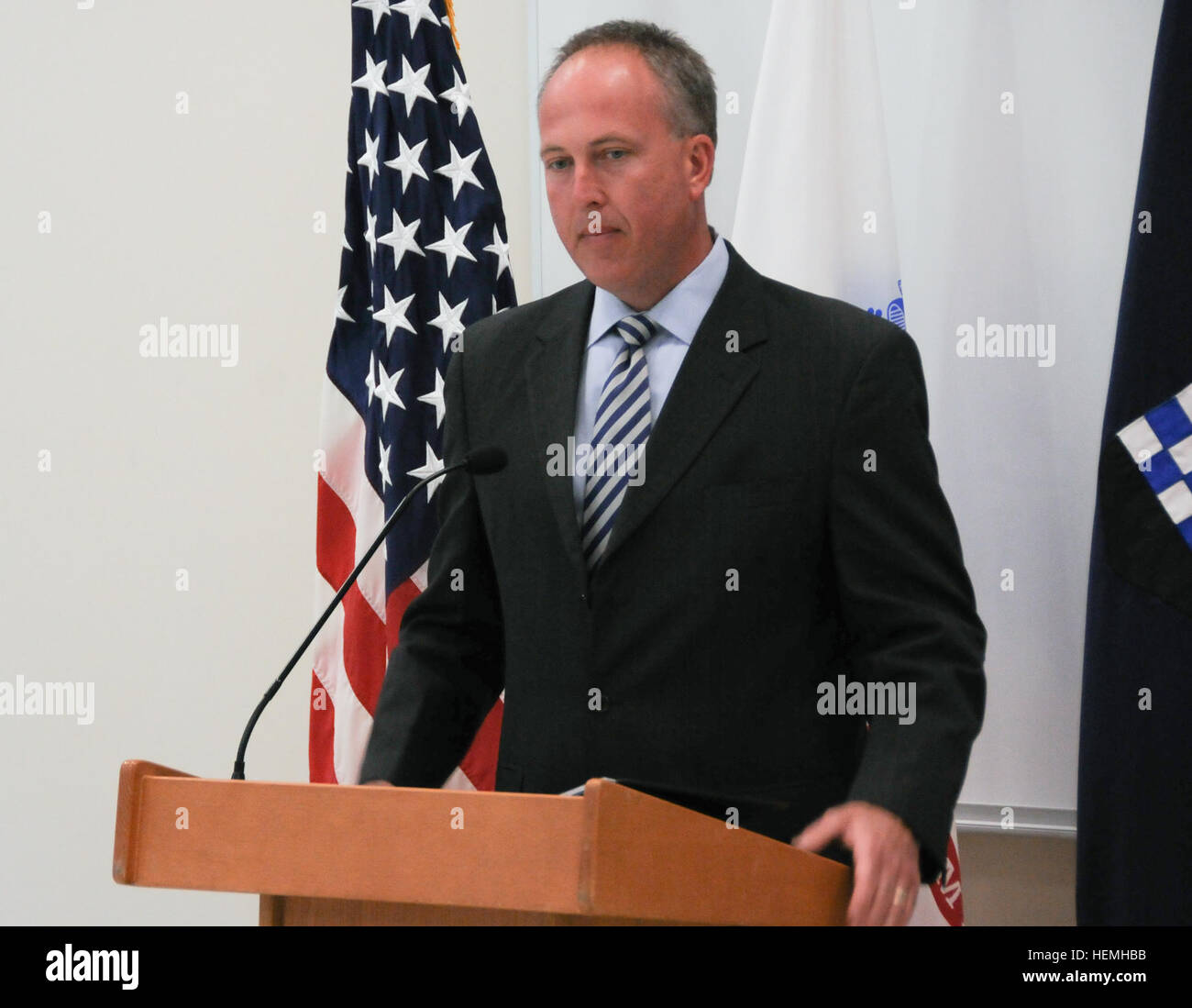 David W. Storke, mayor of Bowling Green, speaks during the ribbon ...