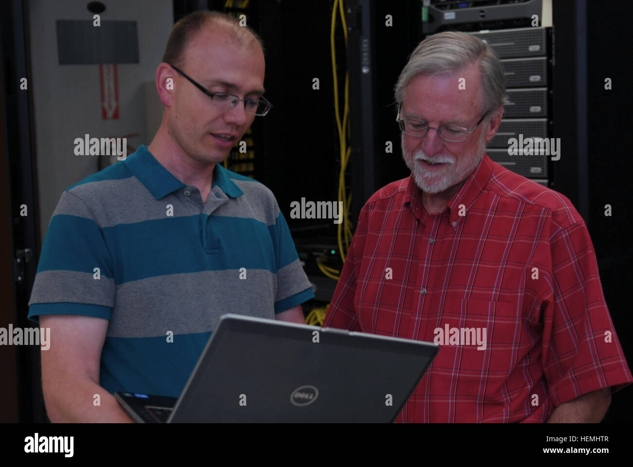 Pat Kerr (right), a computer scientist at the U.S. Army Electronic ...