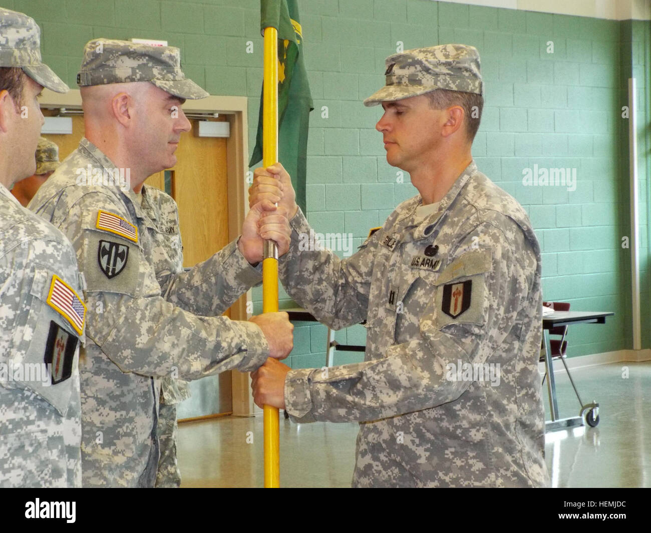 382nd military police battalion hi-res stock photography and images - Alamy