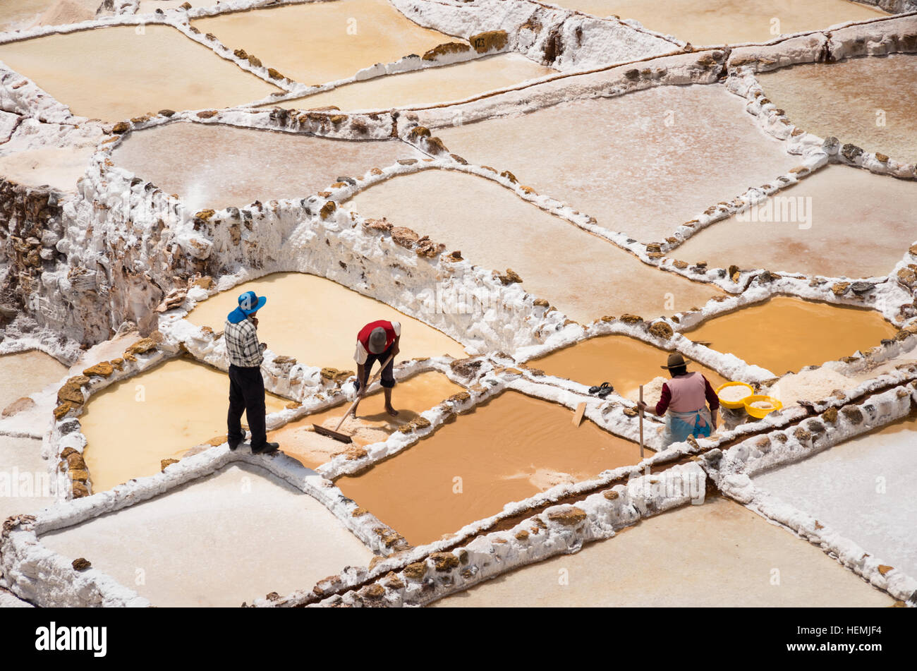 Peruvian farm workers hi-res stock photography and images - Alamy