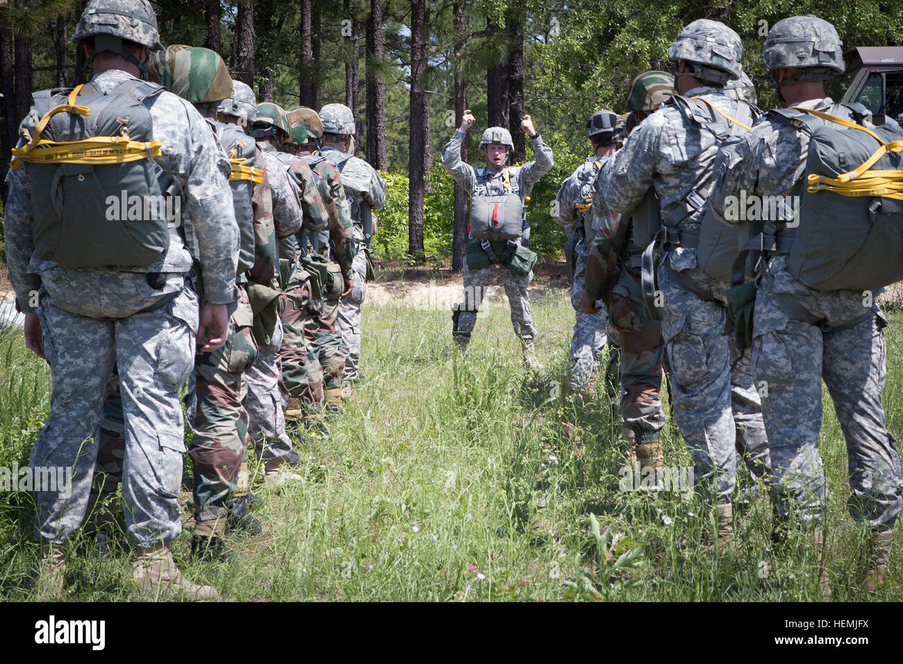 First Lt. Andrew McCornack, a jumpmaster with the 82nd Airborne ...