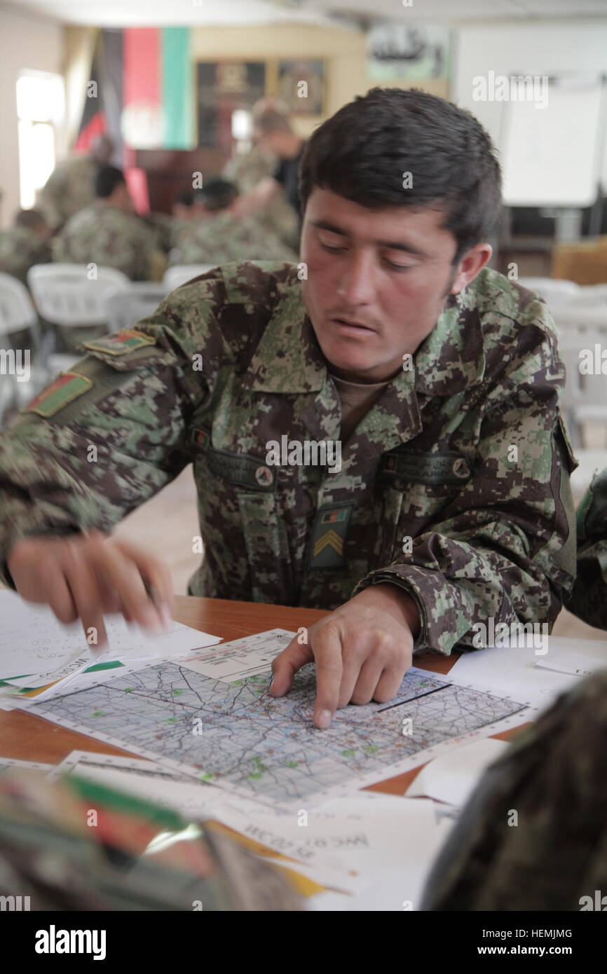 Learn country from map hi-res stock photography and images - Alamy