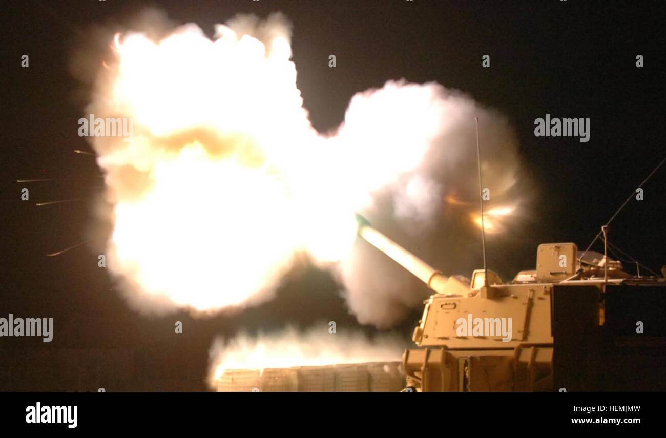 Firing hammer hi-res stock photography and images - Alamy