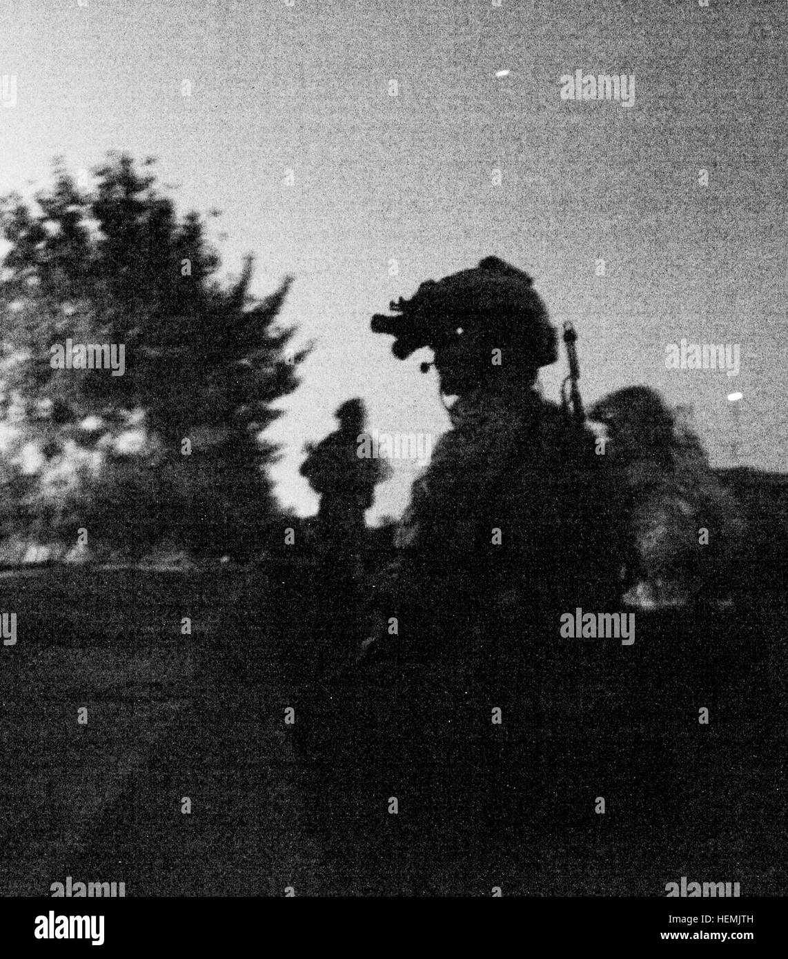 Army search for taliban 2013 hi-res stock photography and images - Alamy