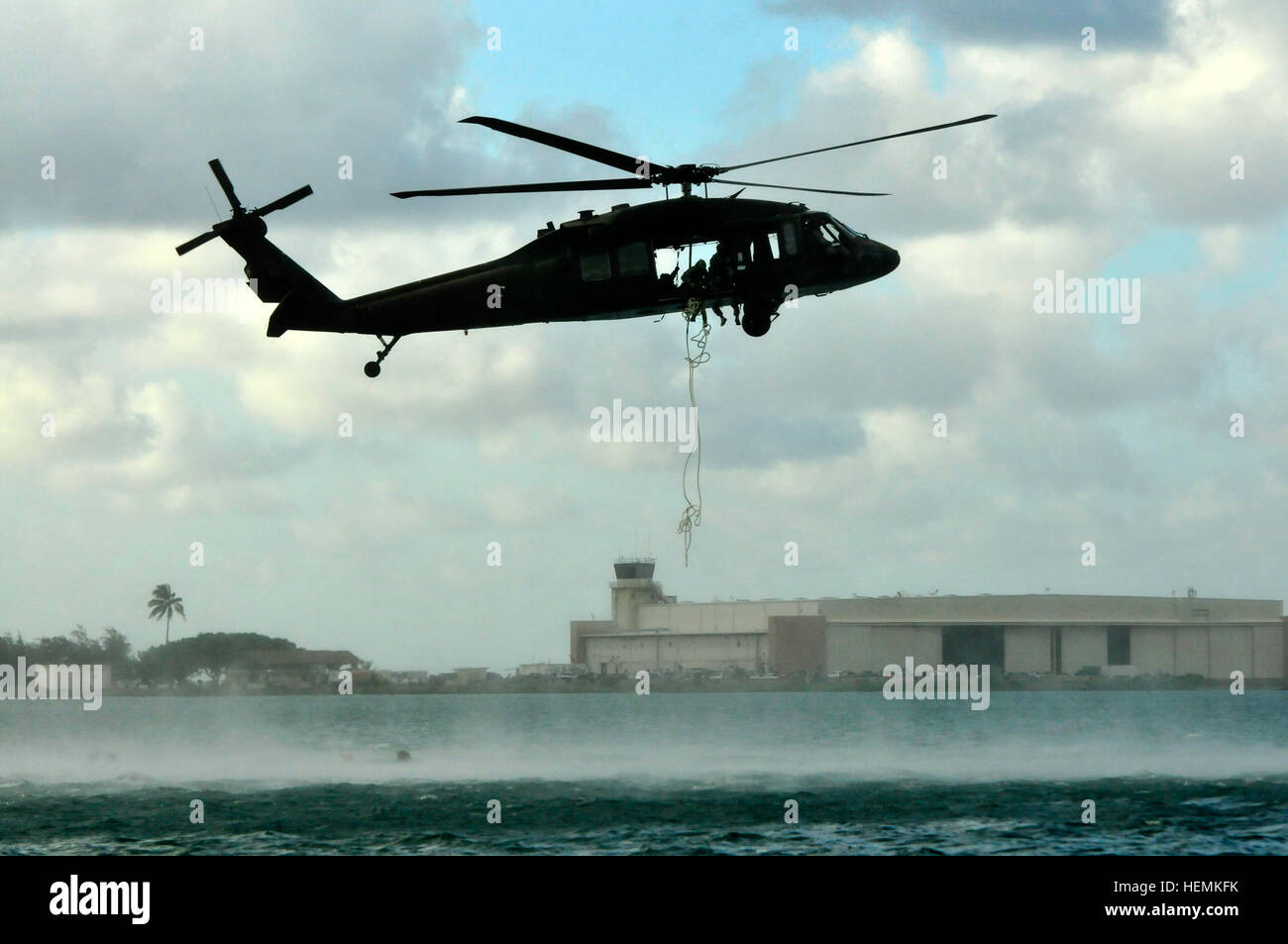 A U.S. Army UH-60 Black Hawk helicopter assigned to Bravo Company, 2nd ...