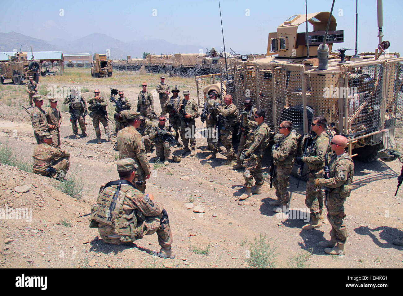 U.S. Soldiers with Echo Company, 2nd Battalion, 506th Infantry Regiment ...