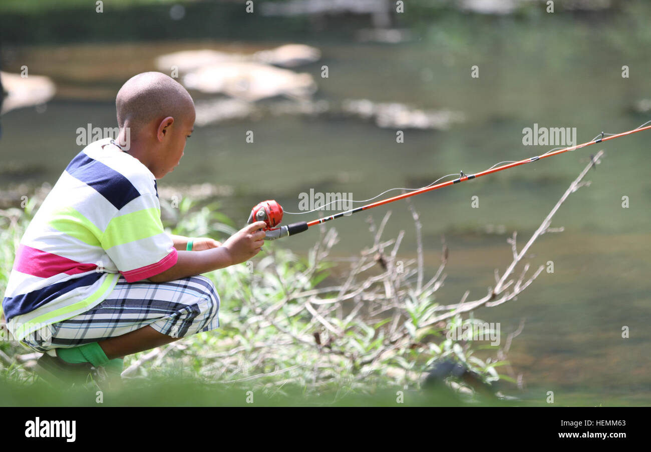 Children participate in Fort Campbell Survivors Outreach Services Camp ...