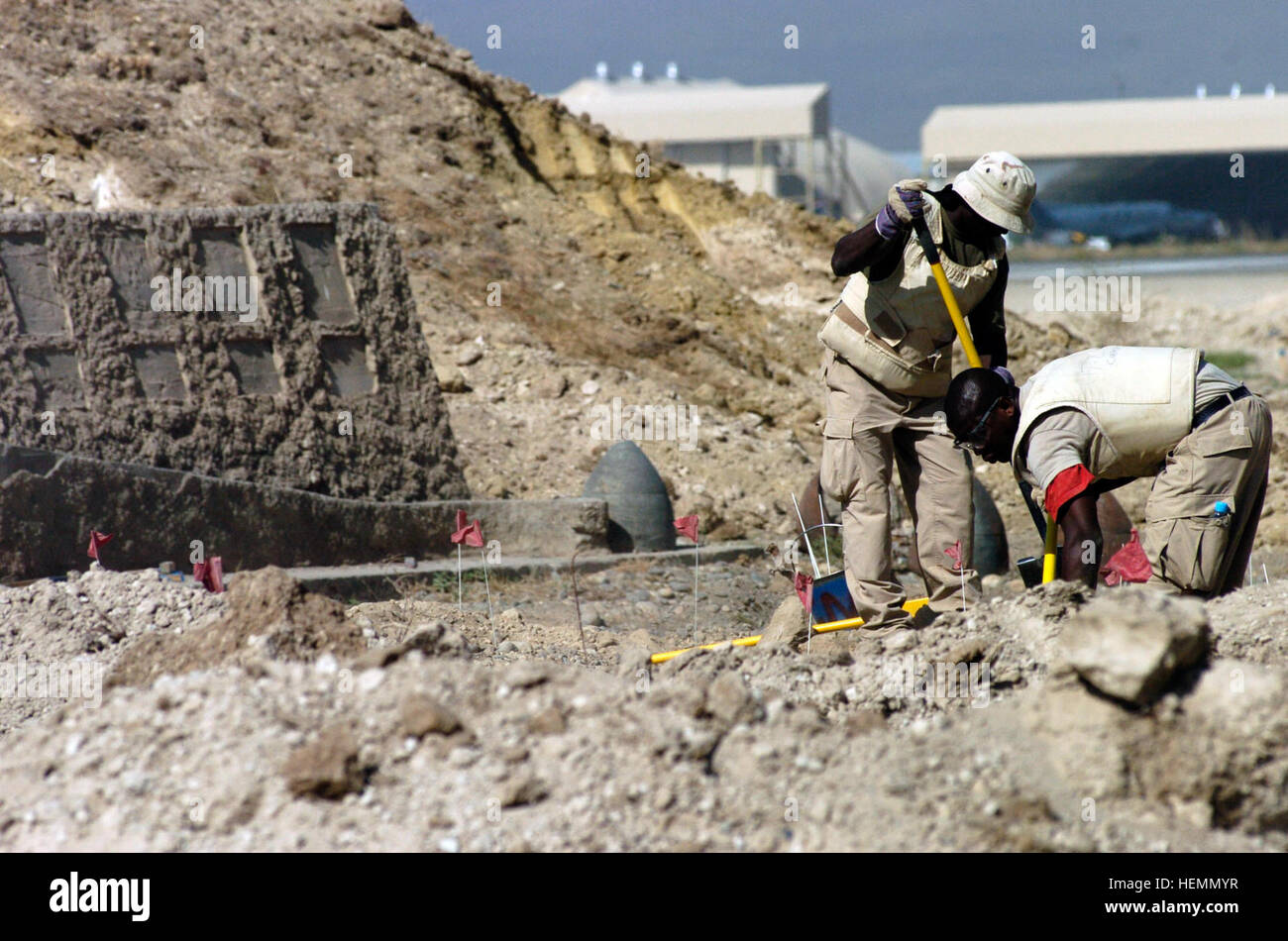 Mine clearing afghanistan hi-res stock photography and images - Alamy