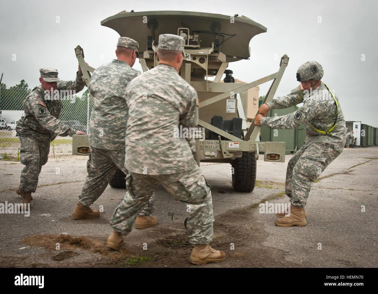 CAMP ATTERBURY, Ind. – Soldiers with Company B, 63rd Signal Battalion ...